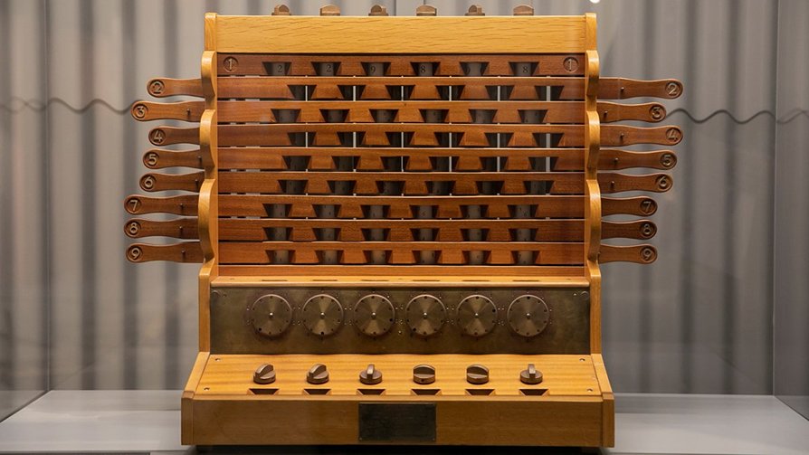 CALCULADORA DE SCHICKARD: