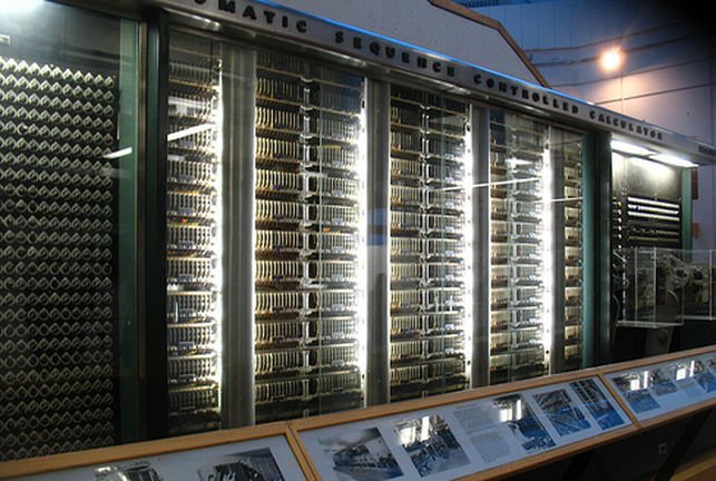 https://www.eldiario.es/turing/Harvard-Mark_EDIIMA20131210_0641_13.jpg