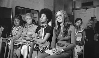 Betty Friedan, Elinor Guggenheimer, Eleanor Norton and Gloria Steinem ...