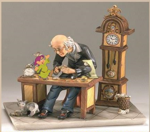 Acasă a scos piticul din ceas și l-a întrebat, ce s-a întâmplat.