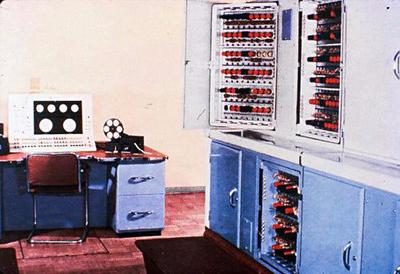 http://images.computerhistory.org/timeline/timeline_computers_1951 ...