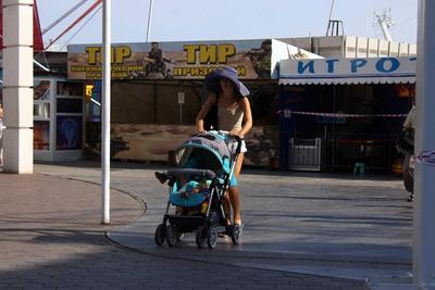 2000's- The stroller started to get seemingly larger. It was now harder ...