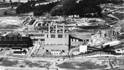 1942 - Manhattan Project established in US