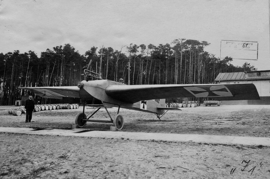 The Junkers J1 was a prototype and was the first all metal airplane ...