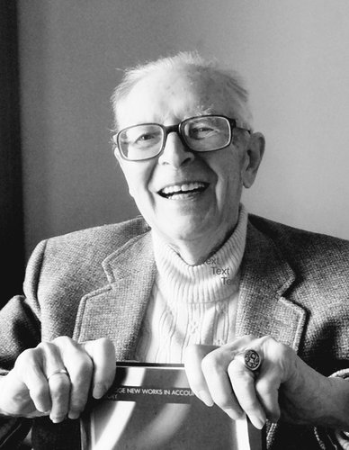 1961 .El profesor Richard Mattessich fue el pionero en el desarrollo de ...