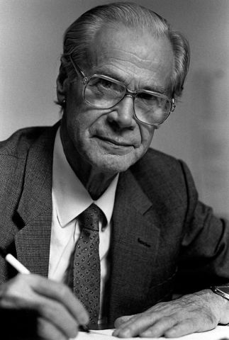 11- En 1963, Stephen R. Michael aborda el tema de la medición del ...