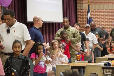 School: Peebles Elementary School serves a population of 836 students ...