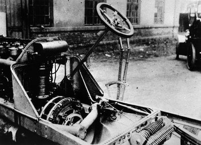 1883 First high-speed gasoline engine. Maybach designed and built the ...