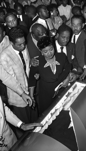 Photograph by Ralph Walters, Chicago Sun-Times Collection, CHM, ST ...