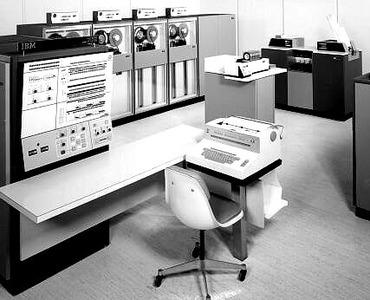 1964 - IBM System/360 ra đời