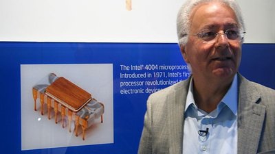 En 1971, el primer microprocesador fue d iseñado de forma conjunta por ...