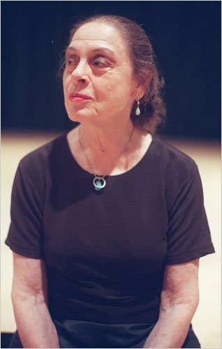 https://www.nytimes.com/2009/02/27/arts/dance/27lang.html