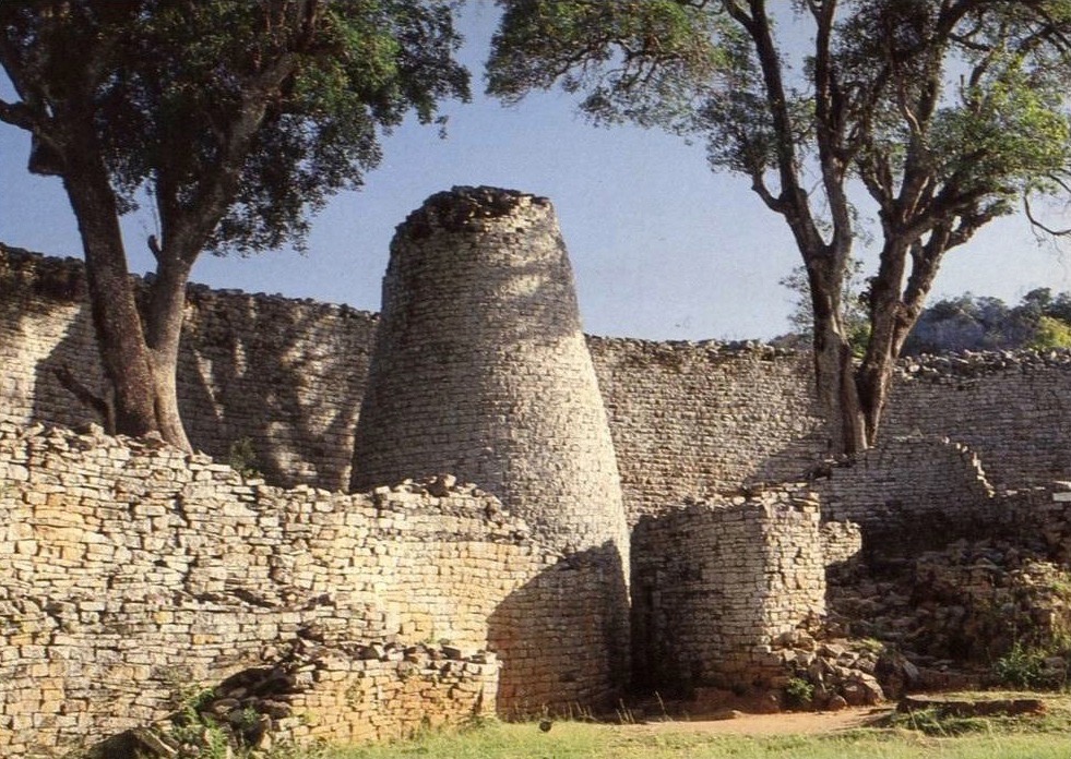 Conical Tower and circular wall of Great Zimbabwe, 11th-15th centuries