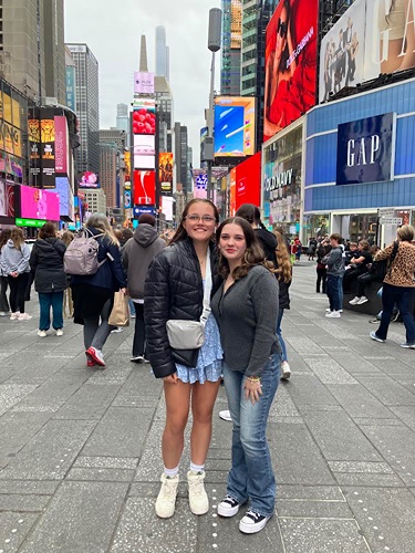 This is a picture of me (and Elsie) in NYC ( 2024)