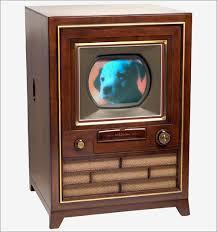 1954 RCA lanza el primer televisor a color, el CT-100, con pantalla de ...