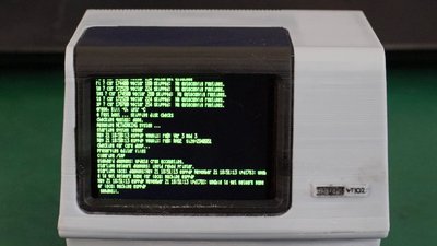Figura 2 - Computador PDP-11 com o Unix OS