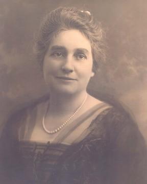 http://www.edisonfordwinterestates.org/collections/biographies/mina-edison/