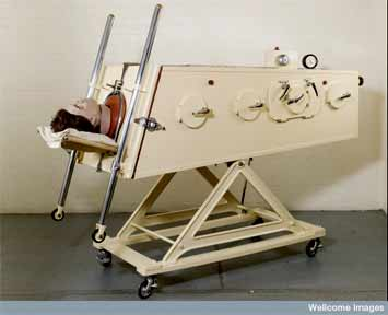 Phillip Drinker crea el primer respirador artificial (pulmón de acero)