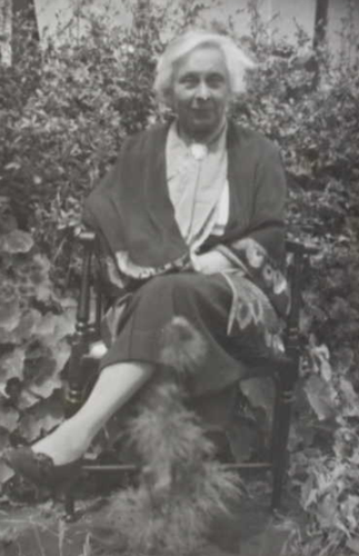 Anne in her elder years.