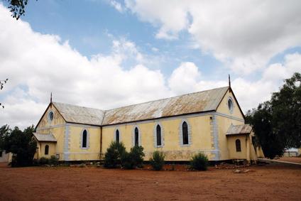 http://www.botswanatourism.co.bw/destination/kanye
