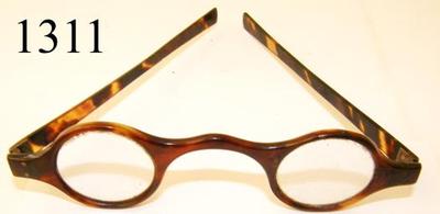 Eyeglasses from 1311 A.D.