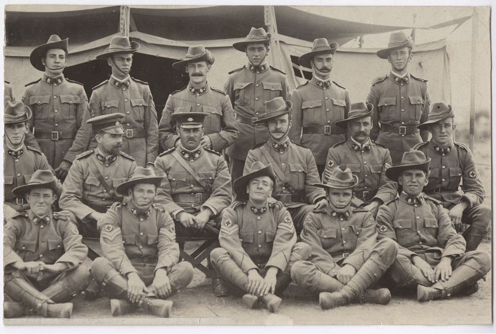 Members of the Australian Army Medical Corps [SLSA, B 38306 ]