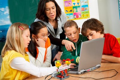 Los software educativos son una herramienta innovadora que despiertan ...
