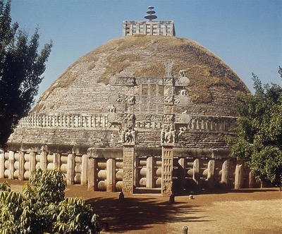 The Great Stupa. Sanchi, Madhya Pradesh, India. Shunga and early Andhra ...