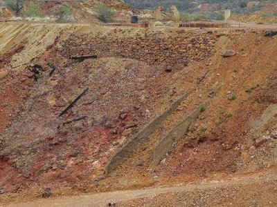 Flue Remnant (Huntington-Heberlein Plant)