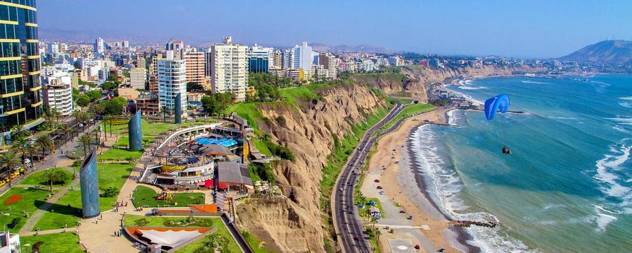 Lima today, from a colonial city to a expanding metropolis. Image of ...