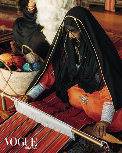 Sadu weaving is a traditional Emirati craft made by Bedouin women using ...