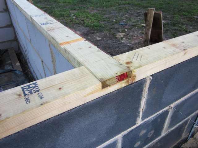 A half lap joint is used to join new to existing wall plates