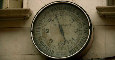1643 Evangelit Torricelli create the barometer.