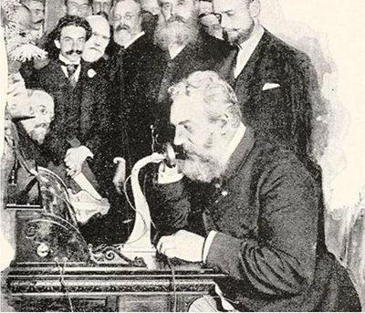 1876 – Invención del Teléfono (Alexander Graham Bell)