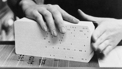 ¿Qué eran las tarjetas perforadas?. En: Ordenadores y portátiles. https ...