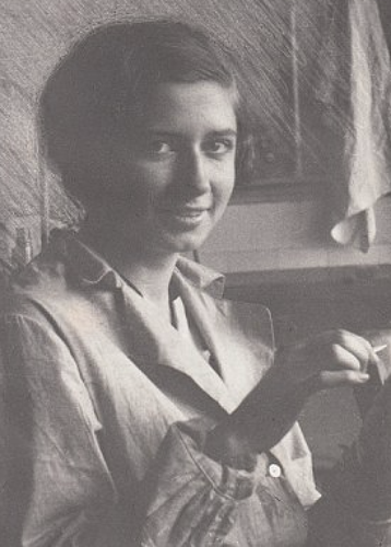 Emilia, a Polish pregnant teenager, shows her true bravery through ...