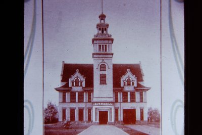 Construction on City Hall begins.