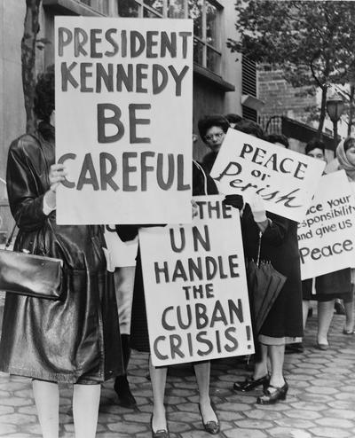 1961: Women's march