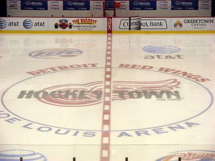 1943-1944 The ¨Red Line" or center ice line was added to the game in ...