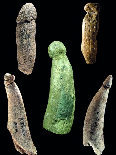 * Los ejemplos incluyen pinturas y elementos fálicos, entre el que se ...