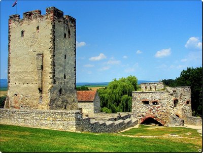 A nagyvázsonyi vár at Mátyás király a csatákban tanúsított vitézségéért ...