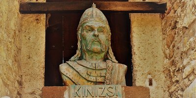 A füzetedbe írd fel címnek az olvasmány címét!