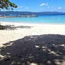 Aquasol Beach Park / Walter Fletcher Beach