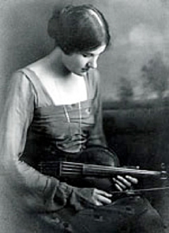 Clarke with viola in 1919 (Hopkins Studio, Denver, Colorado, United States)