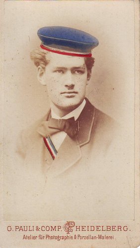 1881: Edward Zacharias demuestra que los cromosomas estaban compuestos ...