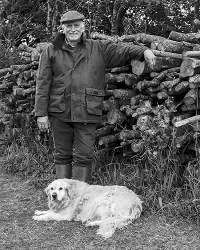 Thomas Kilroy was born in 1934 in Green Street (London), he liked the ...