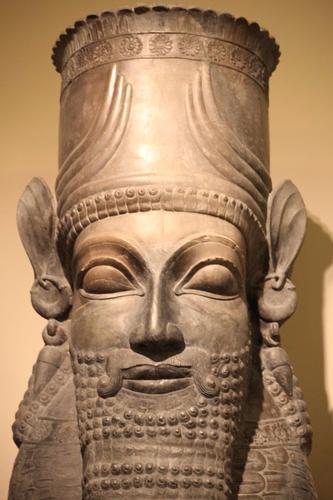 This is a statue, of him, was built after Xerses was assassinated.