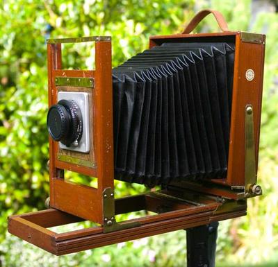 Here is a another example of a dry plate camera.