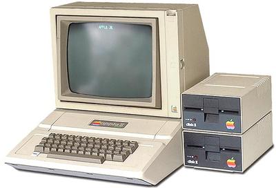 Image http://pctechmag.com/wp-content/uploads/2013/05/appleii-system.jpg
