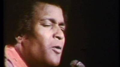 1975, Charley Pride performs his country music live, San Antone.
